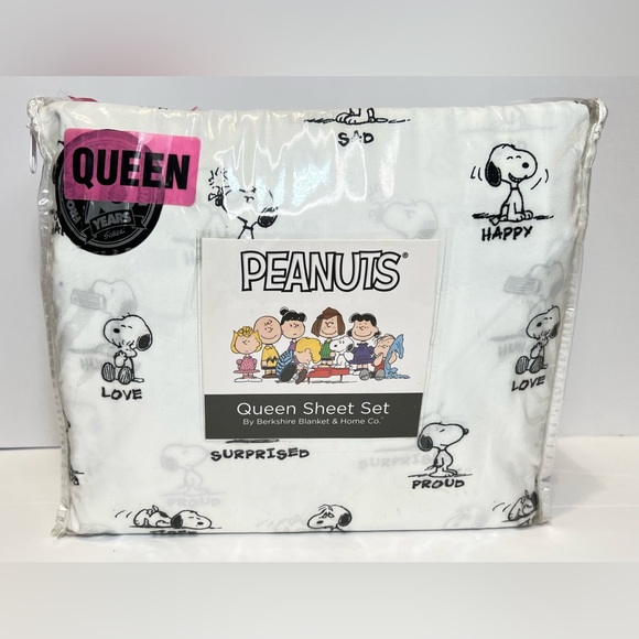 Peanuts | Bedding | Peanuts Snoopy Moods Emotions 4pc Queen Sheet Set ...